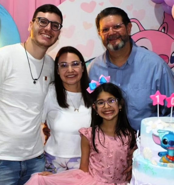 Saiba quem faz aniversário hoje, dia 21/12/24, por Dora Nunes - Ponta ...